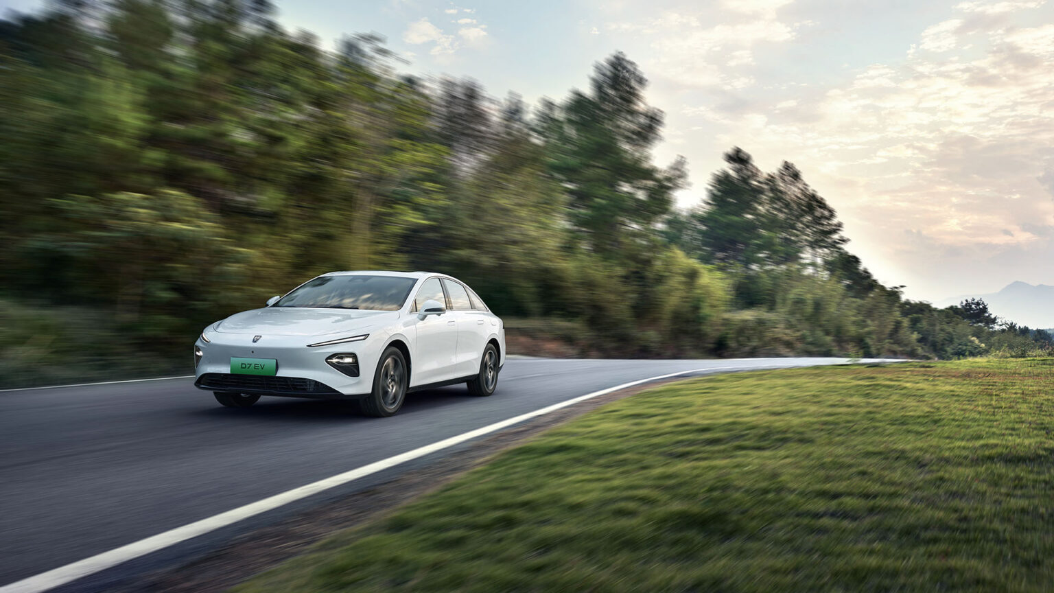 荣威D7 EV/最新报价_图片续航配置参数_预约试驾-上汽荣威官网